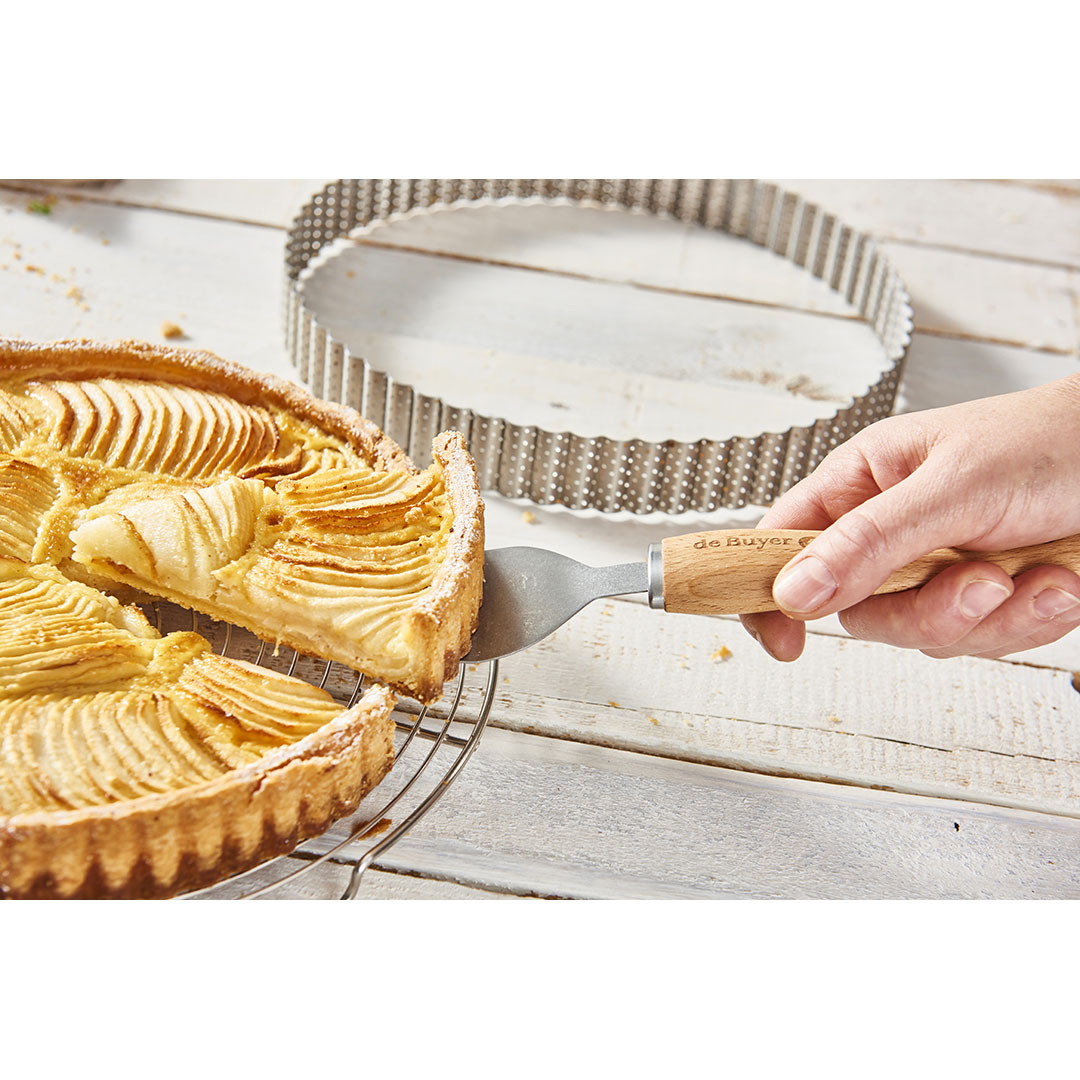 Perforated fluted stainless steel tart ring Ø20cm