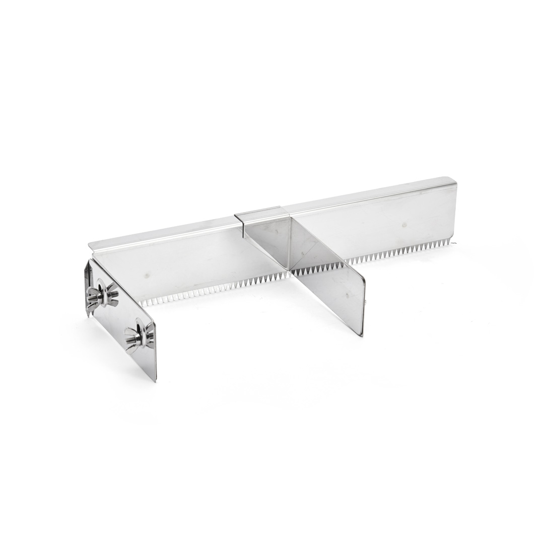 Stainless steel "raplette" spreader 40x17cm with double comb - de Buyer